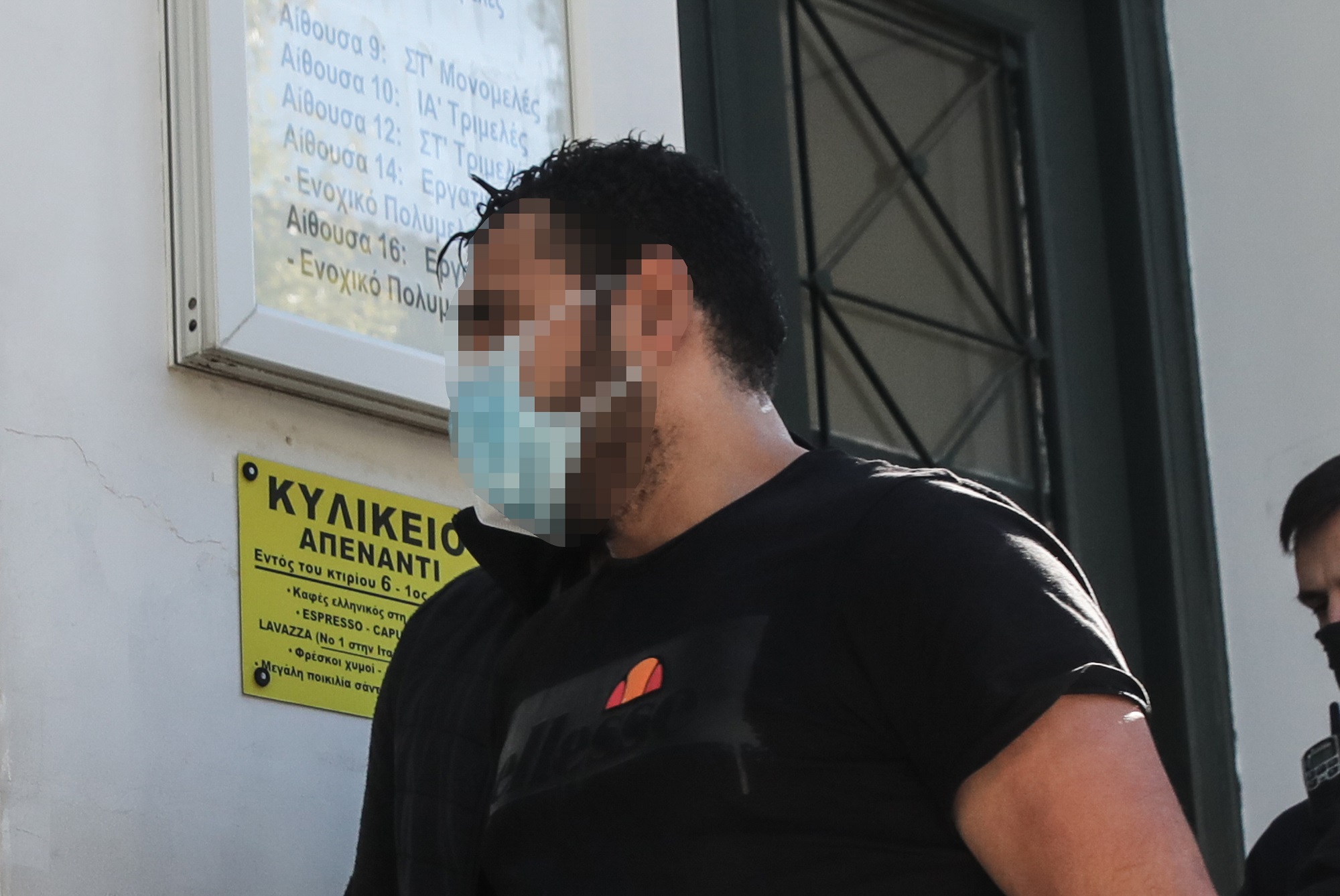Ομηρία στον Αγ. Παντελεήμονα: Προφυλακιστέος ο Αιγύπτιος - Εξακολουθώ ...