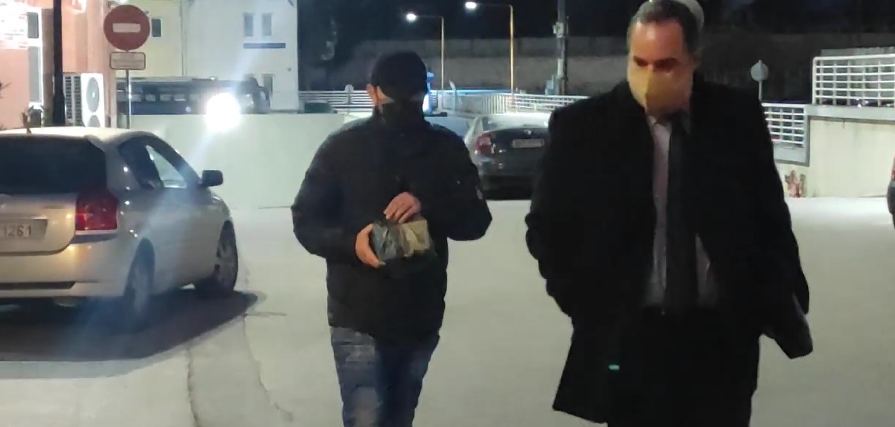 Πέντε ώρες κατέθετε στην αστυνομία ο 33χρονος που προσκάλεσε την ΓΜ στο ...