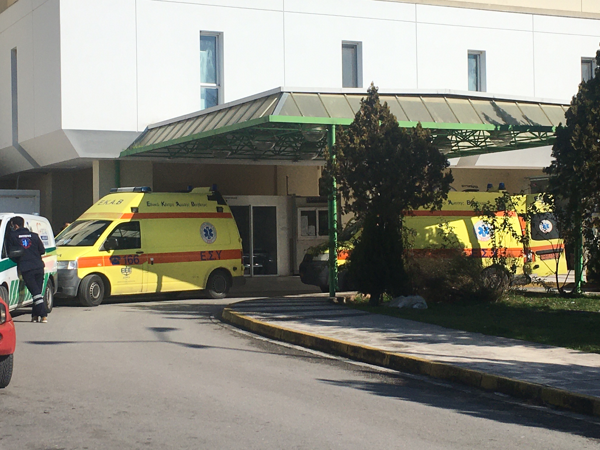 Καλαμάτα: Δύο ακόμα θάνατοι - πλήρης η ΜΕΘ Covid στο Νοσοκομείο ...