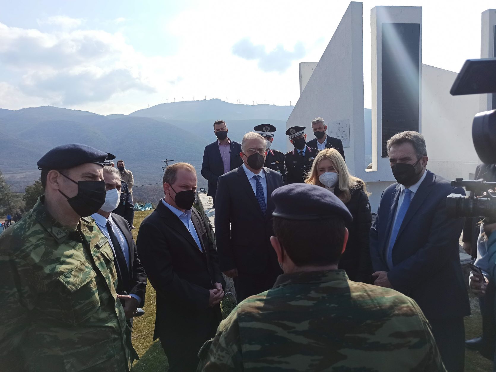 Σέρρες: Φόρος τιμής από τον Τάκη Θεοδωρικάκο στους ήρωες του οχυρού ...