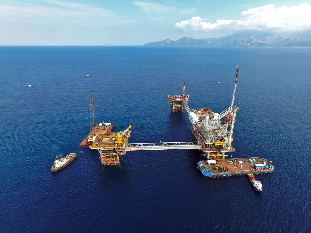 Καβάλα: Μεγάλο ενδιαφέρον για εργασία στα Πετρέλαια - ertnews.gr