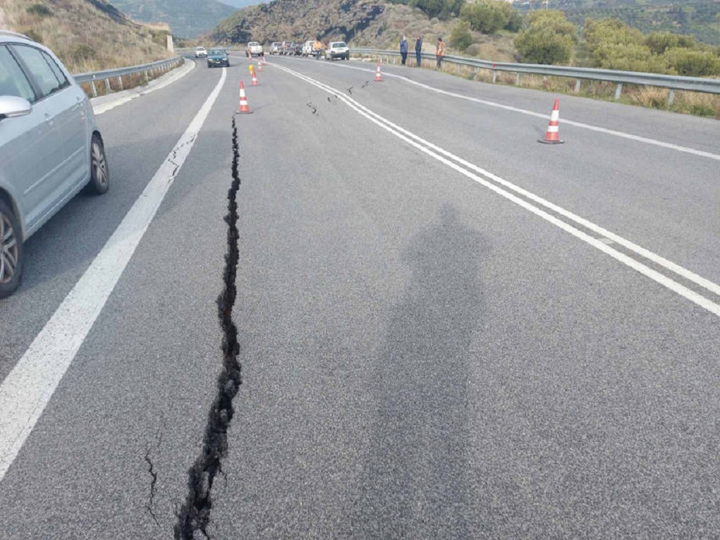 Φθορές στο οδόστρωμα της Ε.Ο. Φλώρινας-Καστοριάς – Κυκλοφοριακές ...