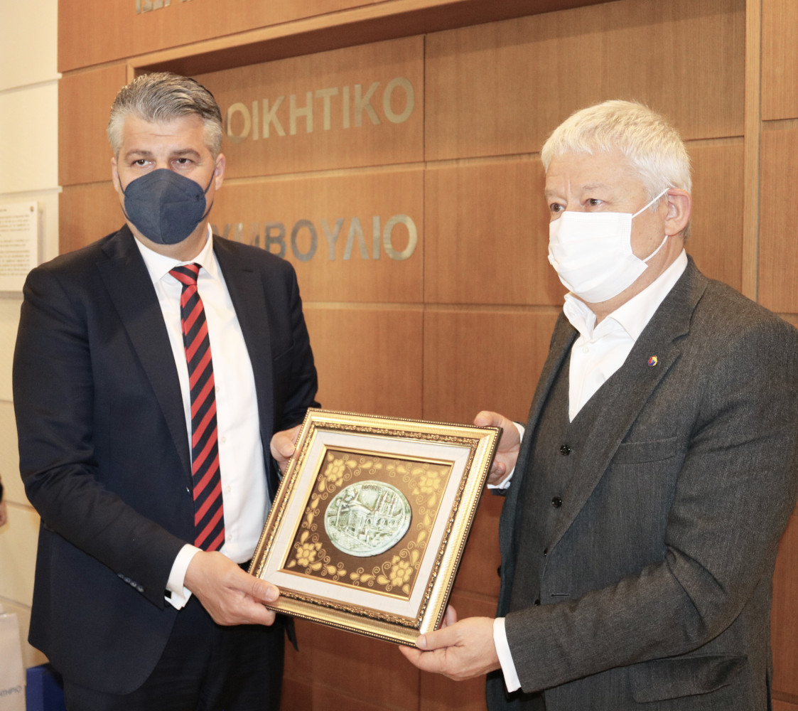 Στον Έβρο αντιπροσωπεία του Εμπορικού και Βιομηχανικού Επιμελητηρίου ...
