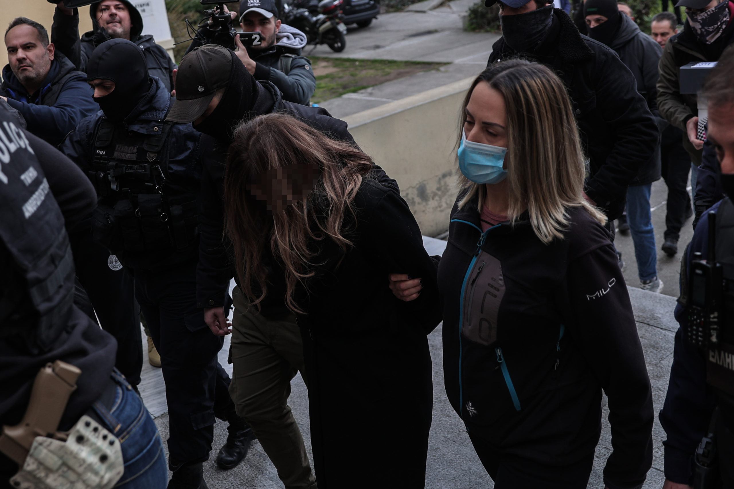Ποινική δίωξη για 12 αδικήματα στους συλληφθέντες για την απαγωγή ...
