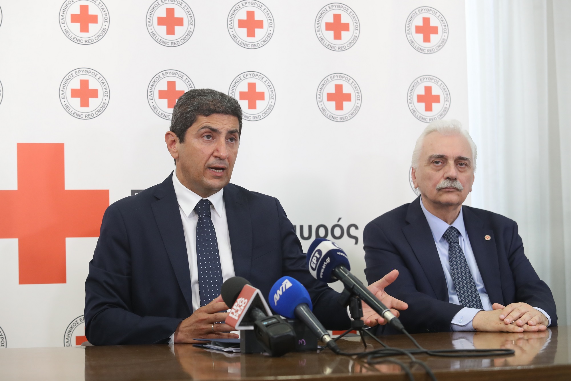 Υφυπουργείο Αθλητισμού: Συγκέντρωση ανθρωπιστικής βοήθειας για την ...