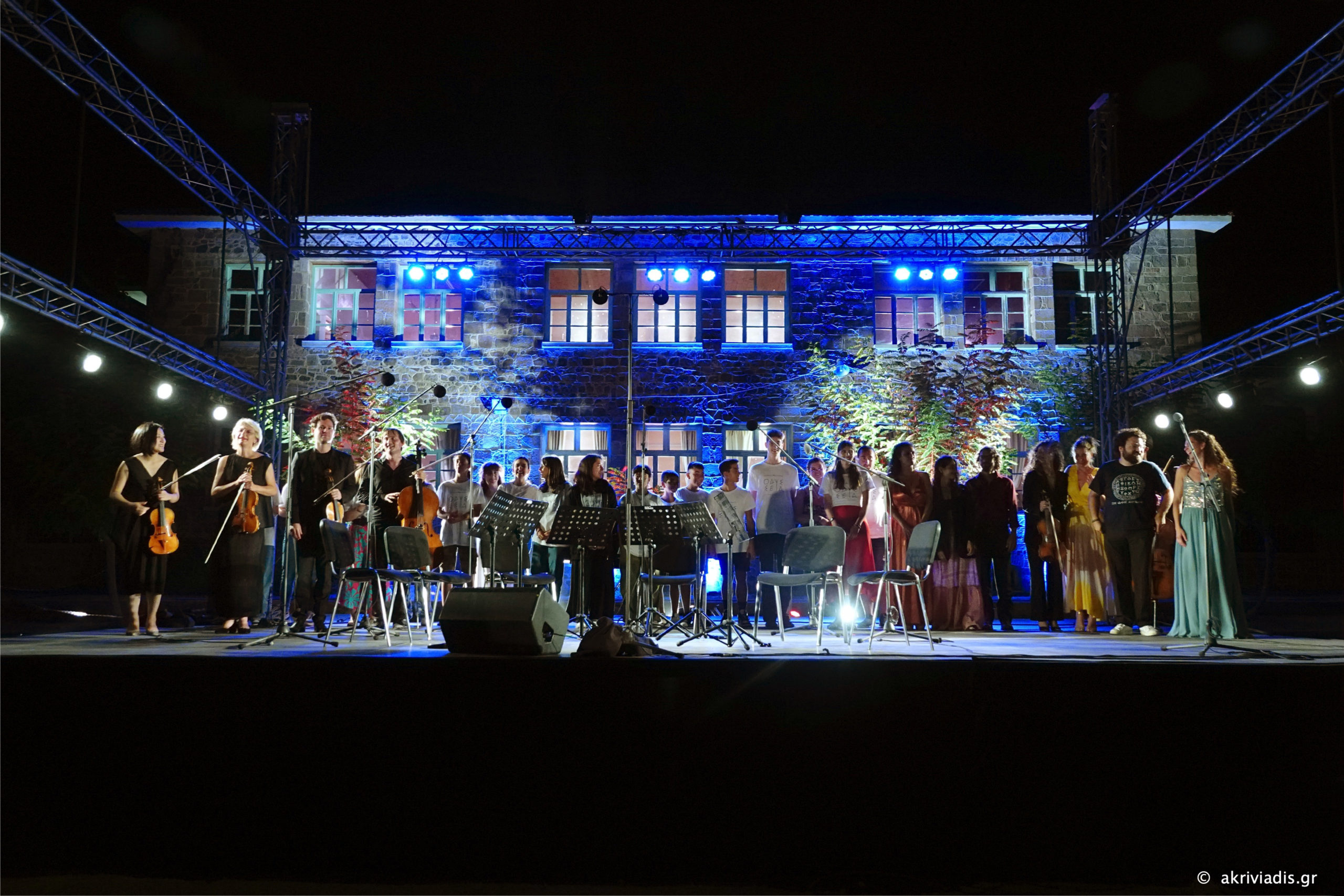 Αυλαία με μια μεγάλη διάκριση για το 8ο Διεθνές Φεστιβάλ Μουσικής ...