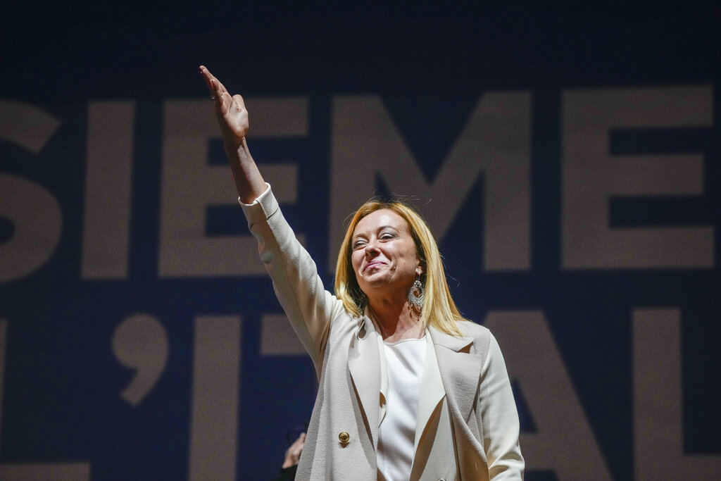 Τζόρτζια Μελόνι: Ποια είναι η 45χρονη ακροδεξιά πολιτικός που θέλει να ...