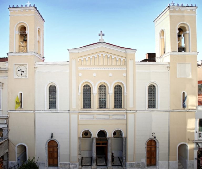 Πάτρα: Διάρρηξη στον Ι. Ν. Ευαγγελίστριας - ertnews.gr