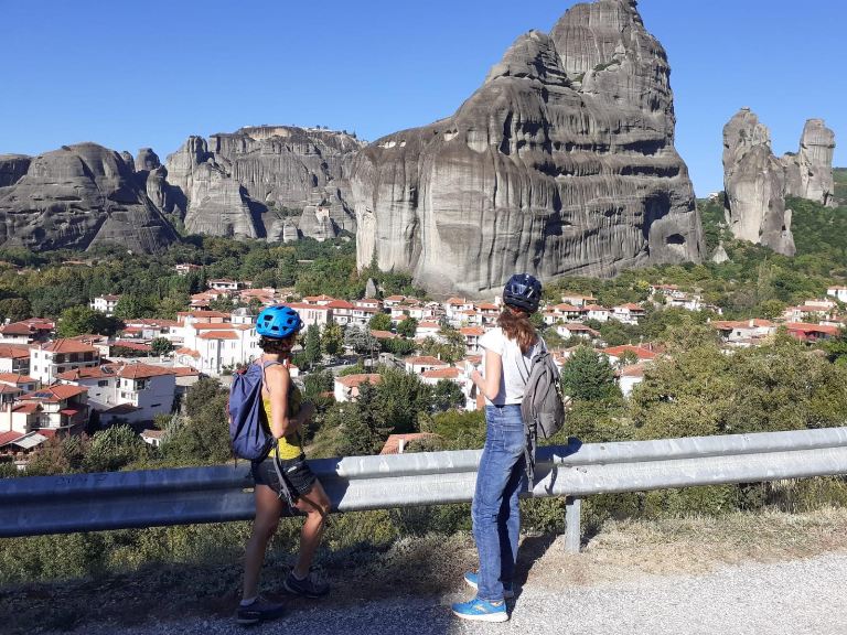 Le Monde: Τα Μετέωρα στους κορυφαίους τουριστικούς προορισμούς του ...