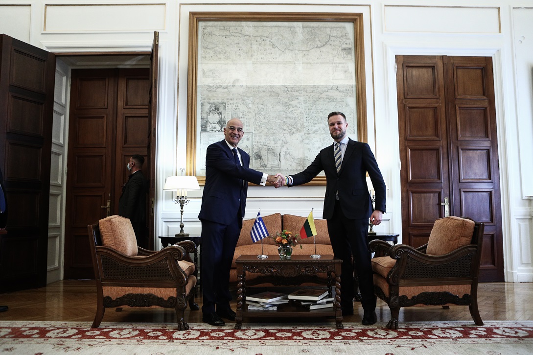 Ν. Δένδιας: Οφείλουμε να σταθούμε απέναντι σε κάθε αναθεωρητική ...