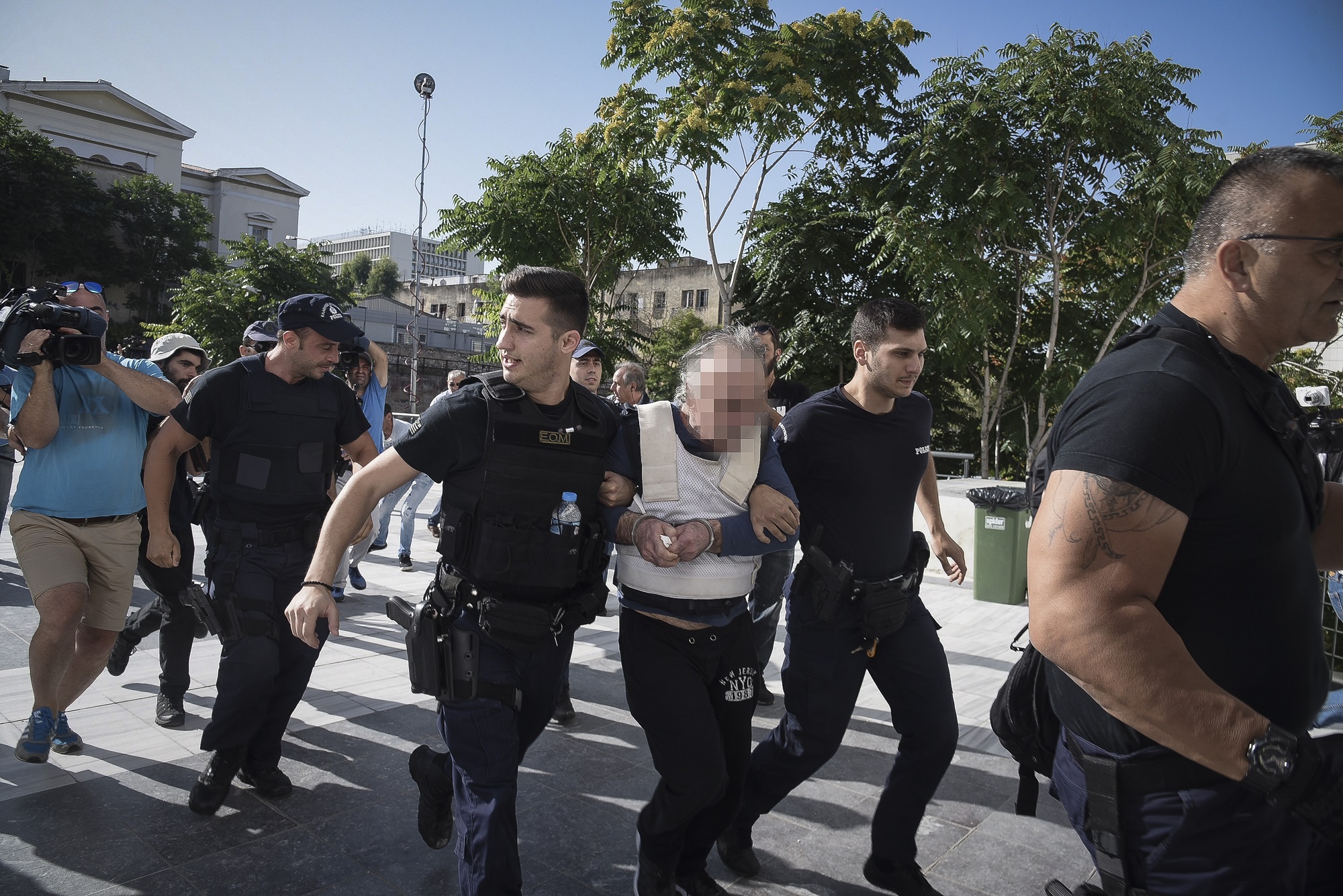 Υπόθεση Ζέμπερη: Δύο φορές ισόβια κάθειρξη στον δολοφόνο της εφοριακού ...