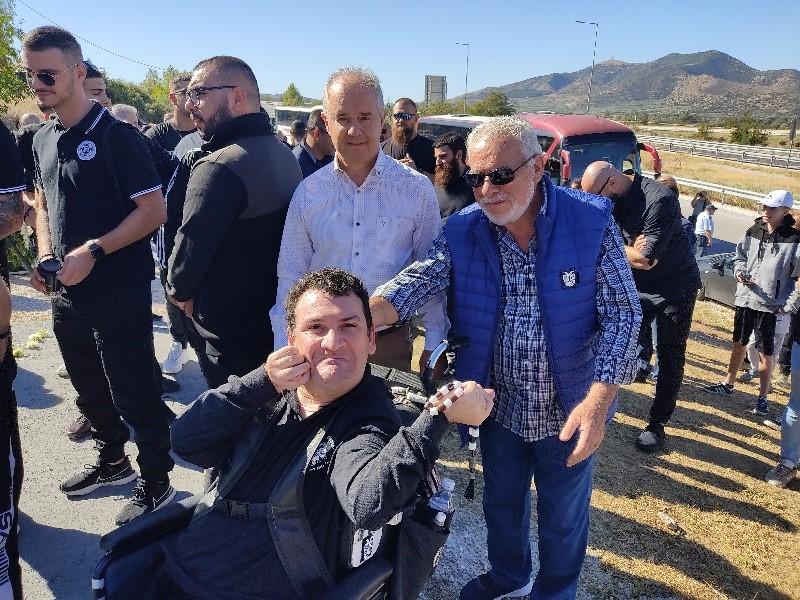 Στο μνημόσυνο για τους αδικοχαμένους φιλάθλους του ΠΑΟΚ στα Τέμπη ο ...