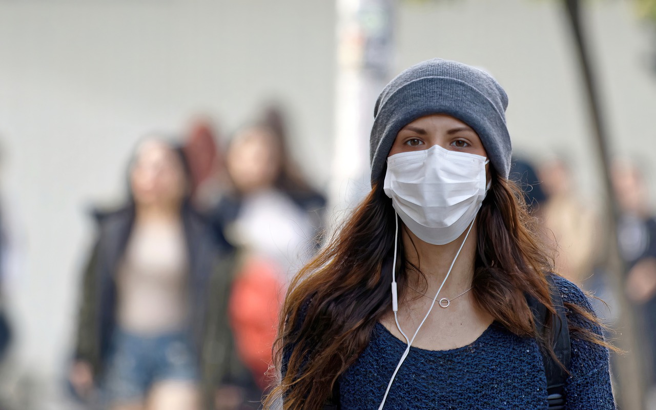 Έρευνα: Σχεδόν δύο στους τρεις ασθενείς με μακρά Covid-19 είναι ...