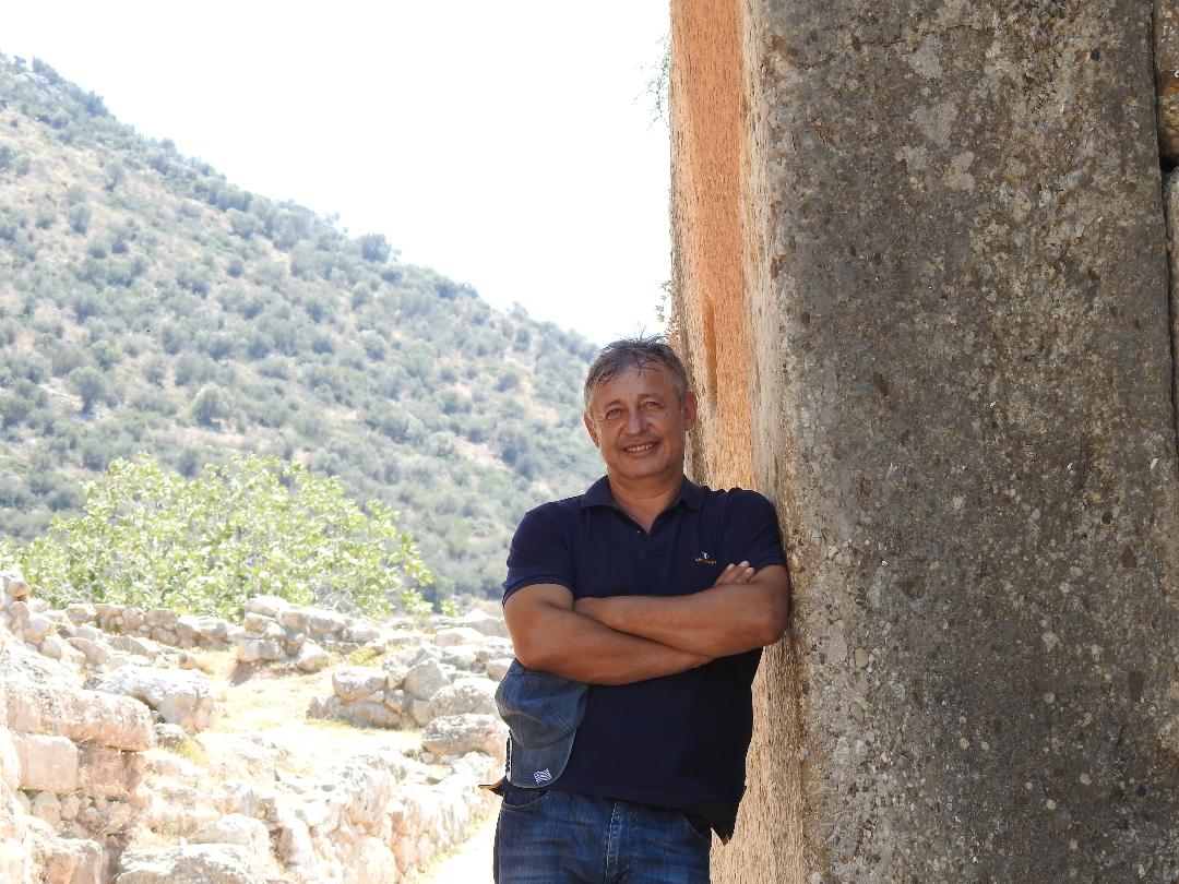 Ο Ν. Τάχατος μιλά στην ΕΡΤ Λάρισας: Είναι τελικά καλός ή κακός ο ...