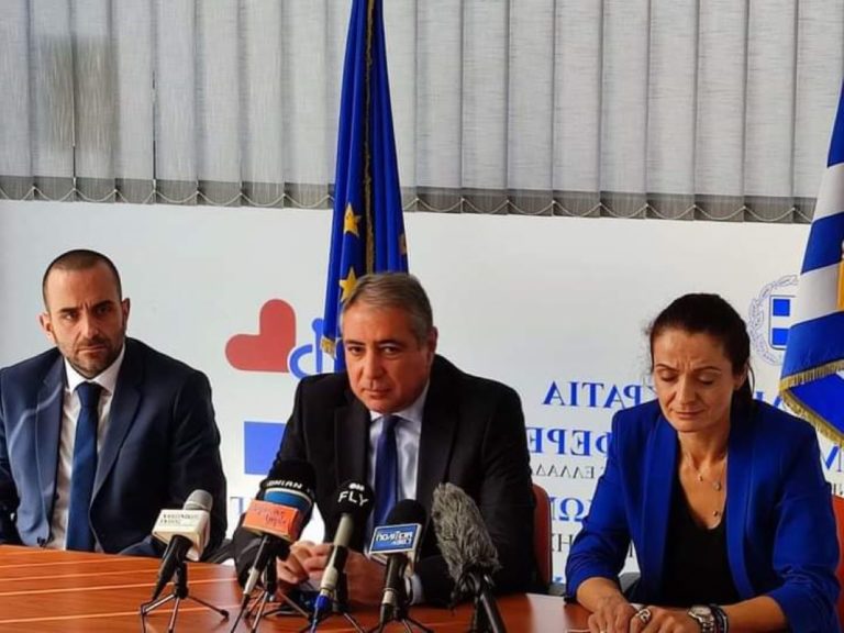 Στο Γενικό Νοσοκομείο Λακωνίας ο διοικητής της 6ης ΥΠΕ Γιάννης Καρβέλης ...