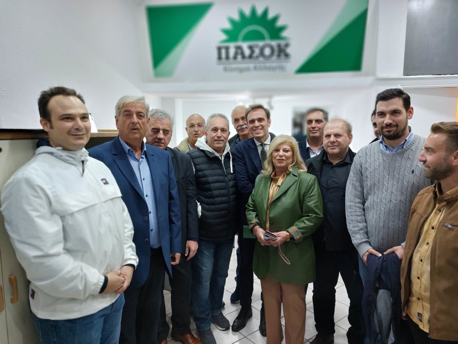 Κέρκυρα: Παρουσία του Δ. Μάντζου τα εγκαίνια της Ν.Ε. του ΠΑΣΟΚ - ΚΙΝΑΛ ...