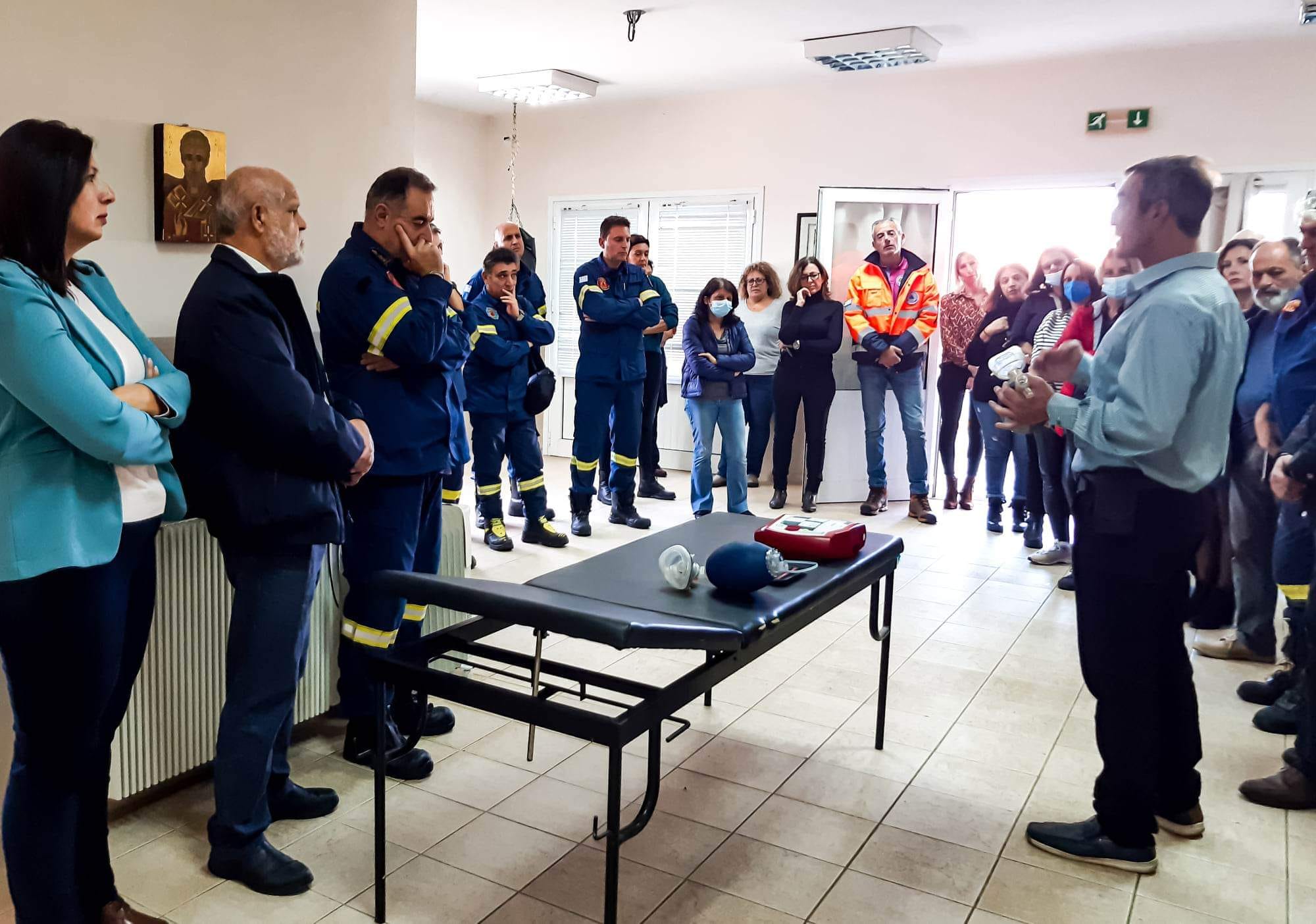 Κέρκυρα: Δώρισε απινιδωτές στην Π.Υ. ο Δήμος Βόρειας Κέρκυρας - ertnews.gr
