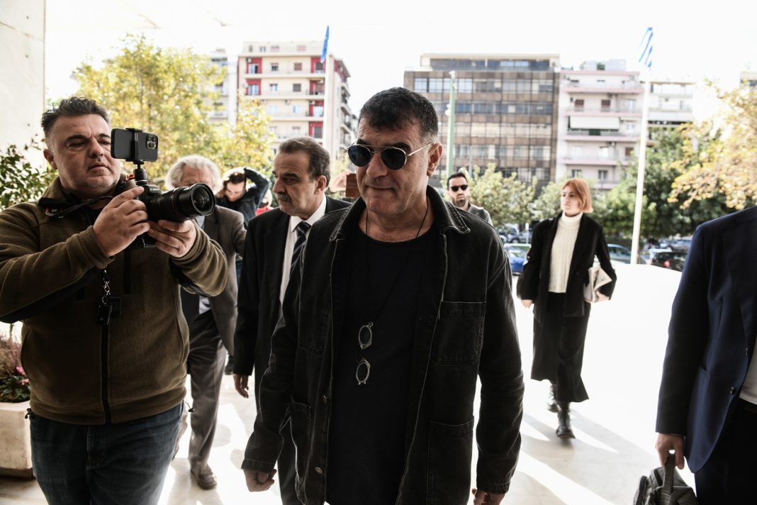 Υπόθεση παρακολουθήσεων: Σήμερα καταθέτει ο Κώστας Βαξεβάνης στην ...