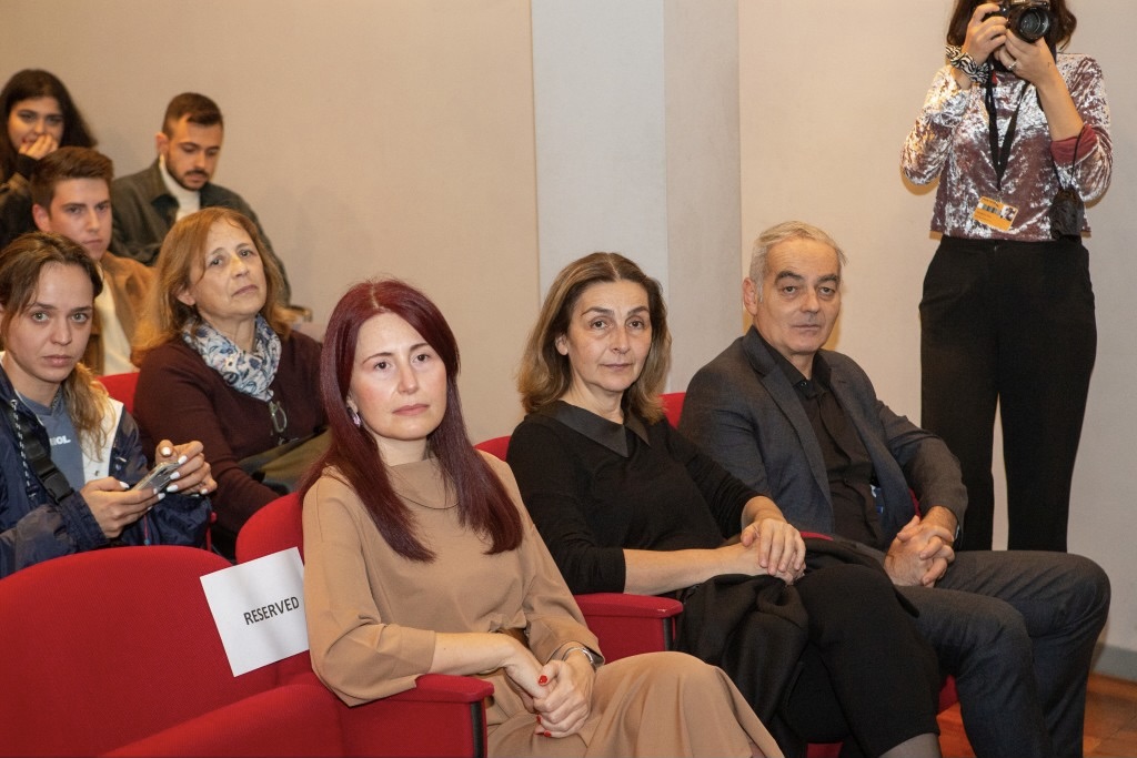 63ο ΦΚΘ: Παρουσία των γονιών του Άλκη Καμπανού η προβολή και βράβευση ...