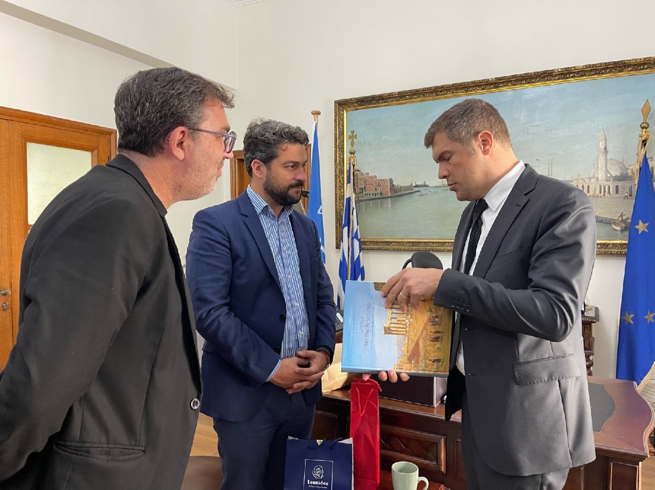 Στο Δημαρχείο Χανίων ο Γενικός Πρόξενος της Τουρκίας στην Ελλάδα ...