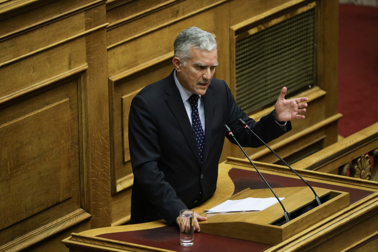 Παρέμβαση Βολουδάκη για τους εποχικούς εργάτες γης - ertnews.gr