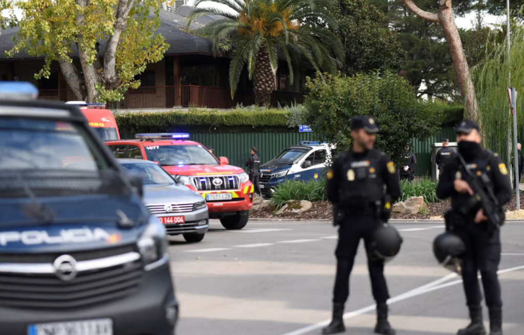 Ισπανία: Πέντε οι φάκελοι με εκρηκτικούς μηχανισμούς - Ένα άτομο πίσω ...