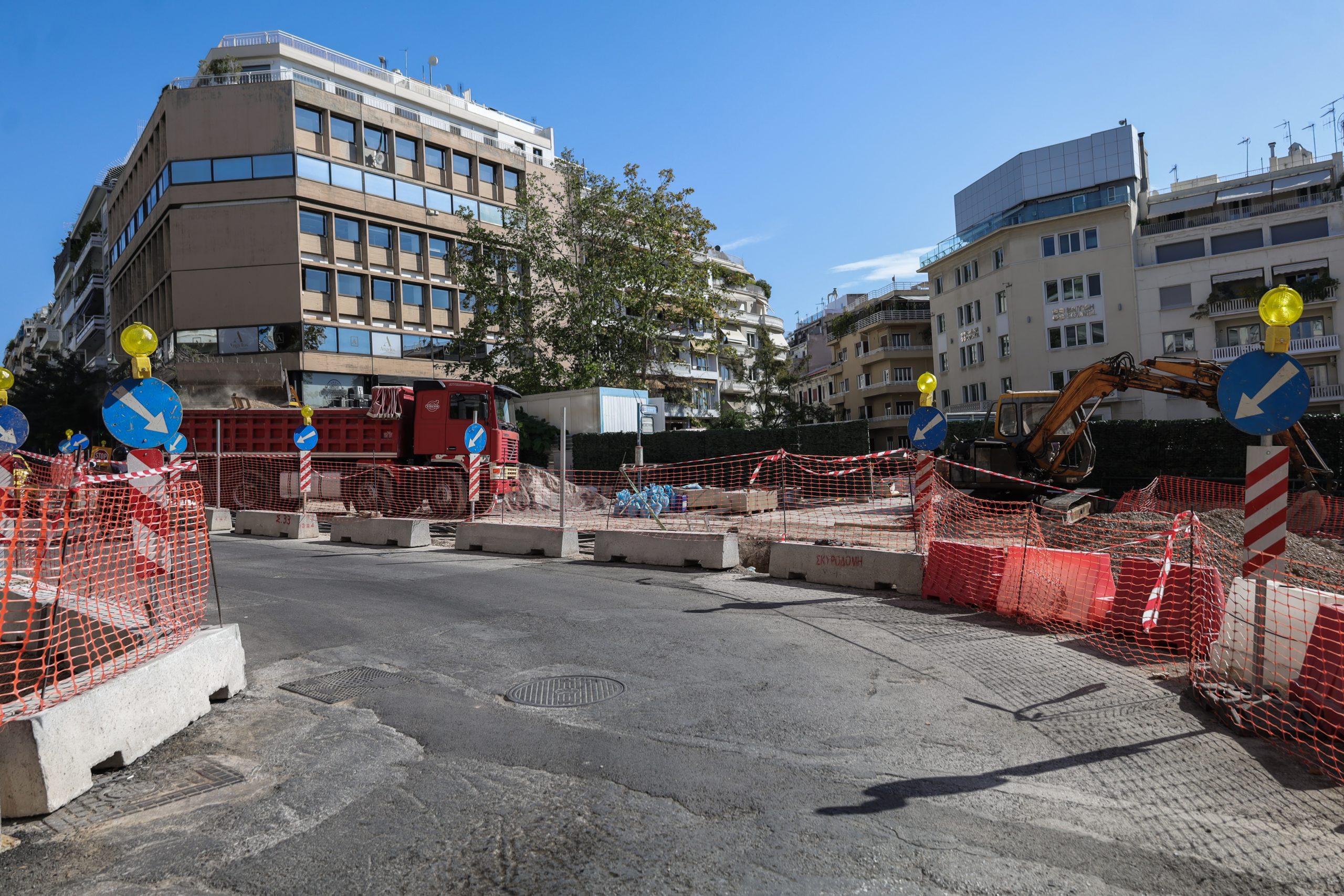 Ξεκινούν τη Δευτέρα 16/1 έργα ασφαλτόστρωσης στο Κολωνάκι - Σε ποιους ...