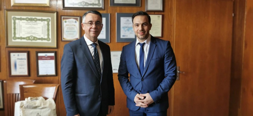 Συναντήσεις με το νομάρχη και το δήμαρχο του Κίρτζαλι είχε ο ...