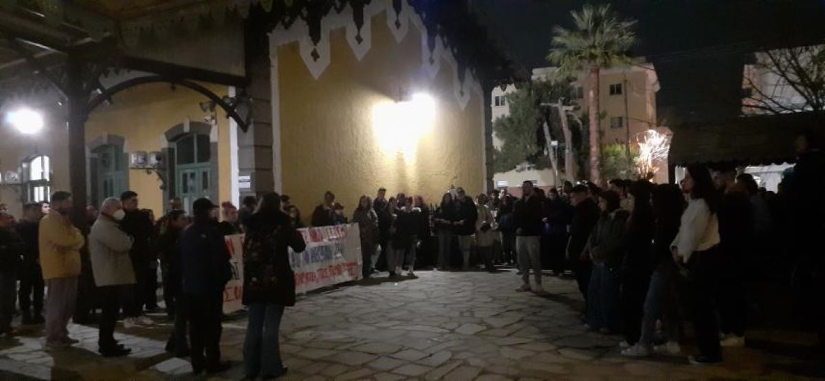 Οι φοιτητές στέλνουν μήνυμα: "Οι νεκροί μας- τα κέρδη τους"- Καλούν σε ...