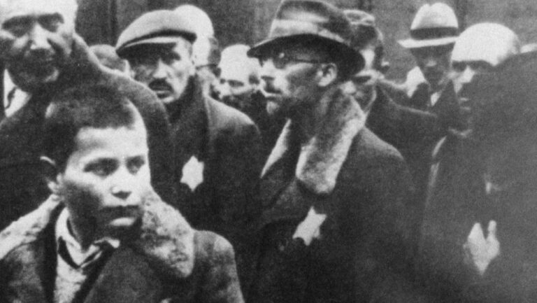 Τα τρένα του θανάτου ξεκινούν – Οι συγκλονιστικές μαρτυρίες των ...