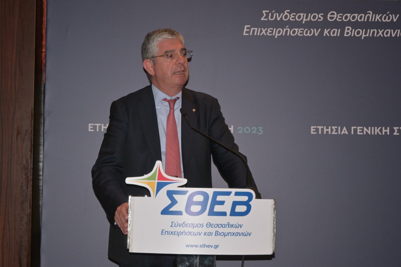 Γ. Τσακίρης στη συνέλευση του ΣΘΕΒ: Με 1 δισ. ευρώ ενισχύεται η ψηφιακή ...