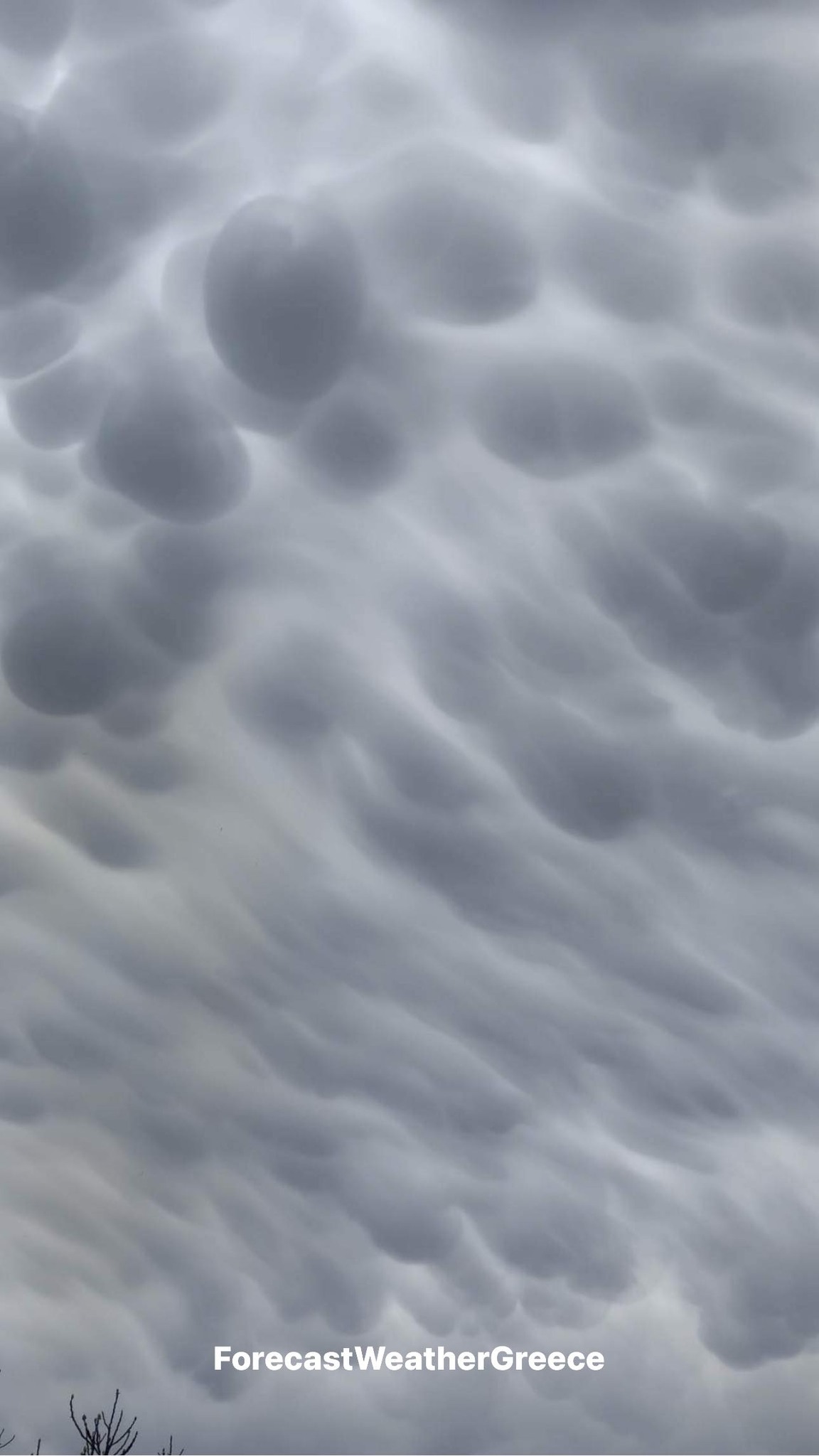 Τα σπάνια σύννεφα «Mammatus» εμφανίστηκαν σε Μεσσηνία και Λακωνία ...