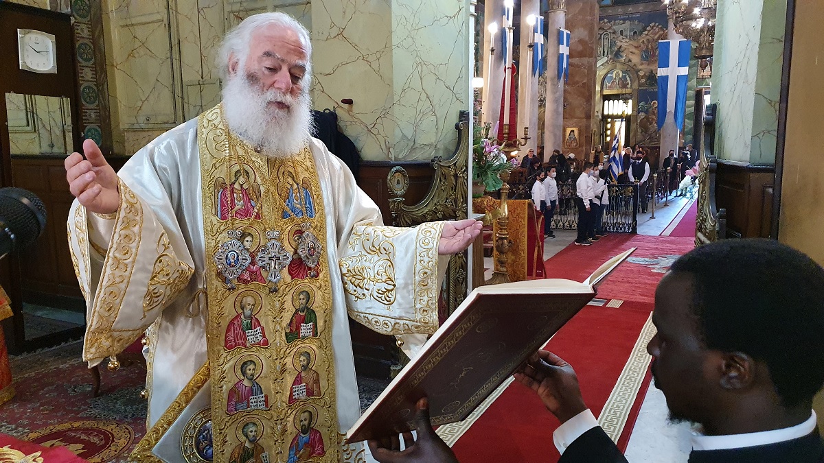 Ο Πατριάρχης Αλεξανδρείας και Πάσης Αφρικής στο Πρώτο: Μίλησα με Σίσι ...