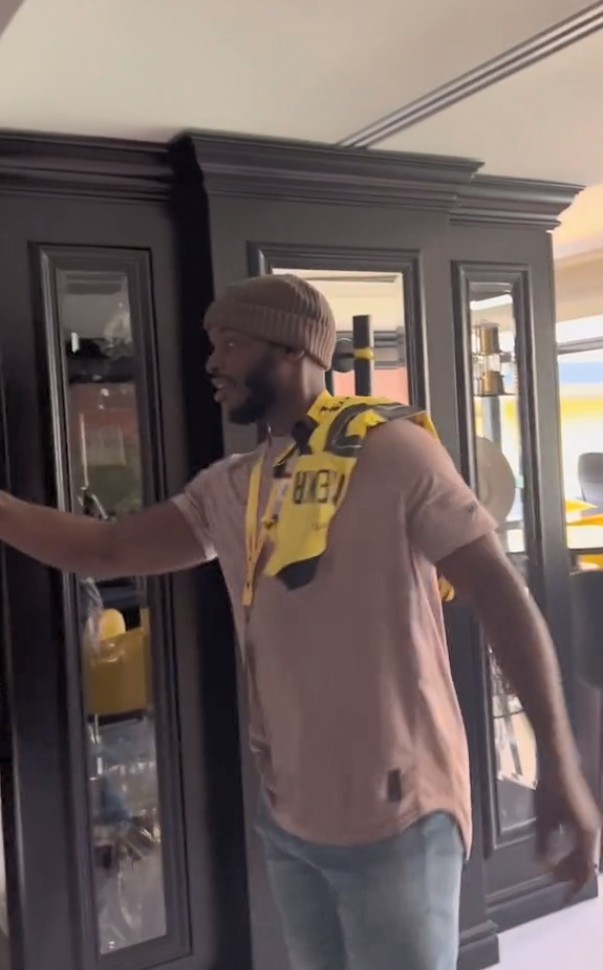 Η ΑΕΚ υποδέχτηκε τον Youtuber "Emeka" στην «Αγιά Σοφιά» (video ...
