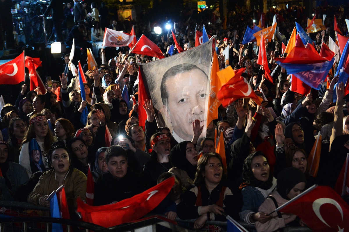 Ι. Γρηγοριάδης στο Πρώτο: Υπάρχει μία ταυτοτική ταύτιση με τον Τούρκο ...