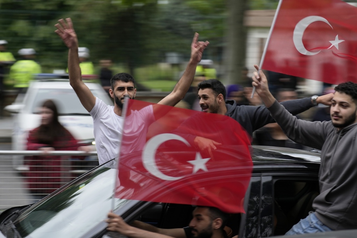 Δ. Τριανταφύλλου: Παντοδύναμος ο Ερντογάν, αλλά η κοινωνία είναι ...