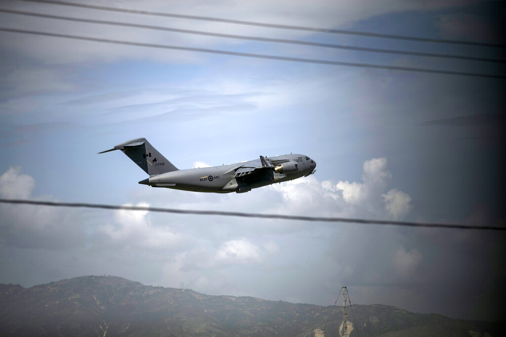 Ο Καναδάς κατάσχεσε ρωσικό φορτηγό αεροπλάνο - Θα το παραδώσει στην ...