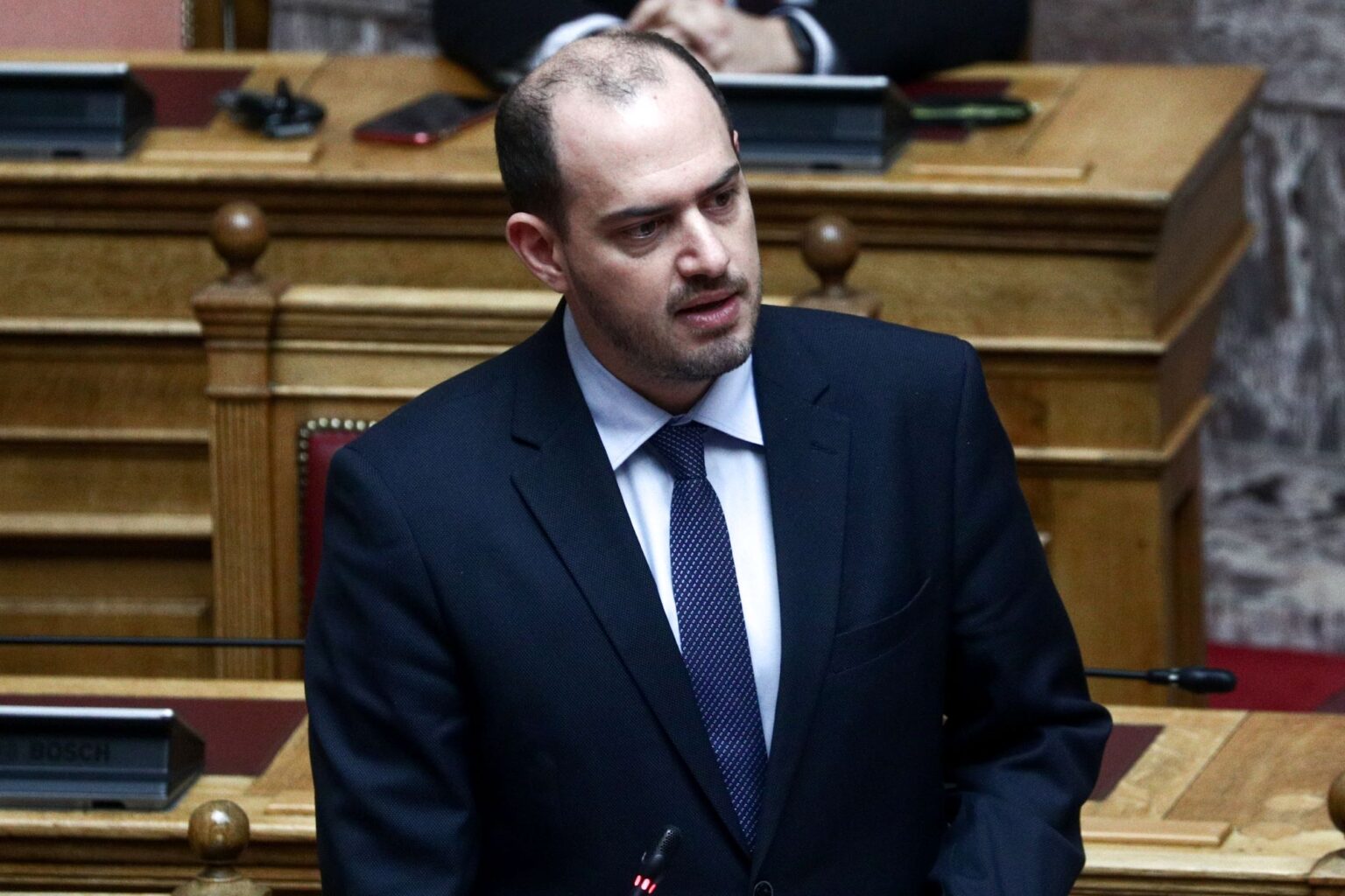 Ποιος είναι ο Γιώργος Κώτσηρας που αναλαμβάνει υφυπουργός Εξωτερικών ...