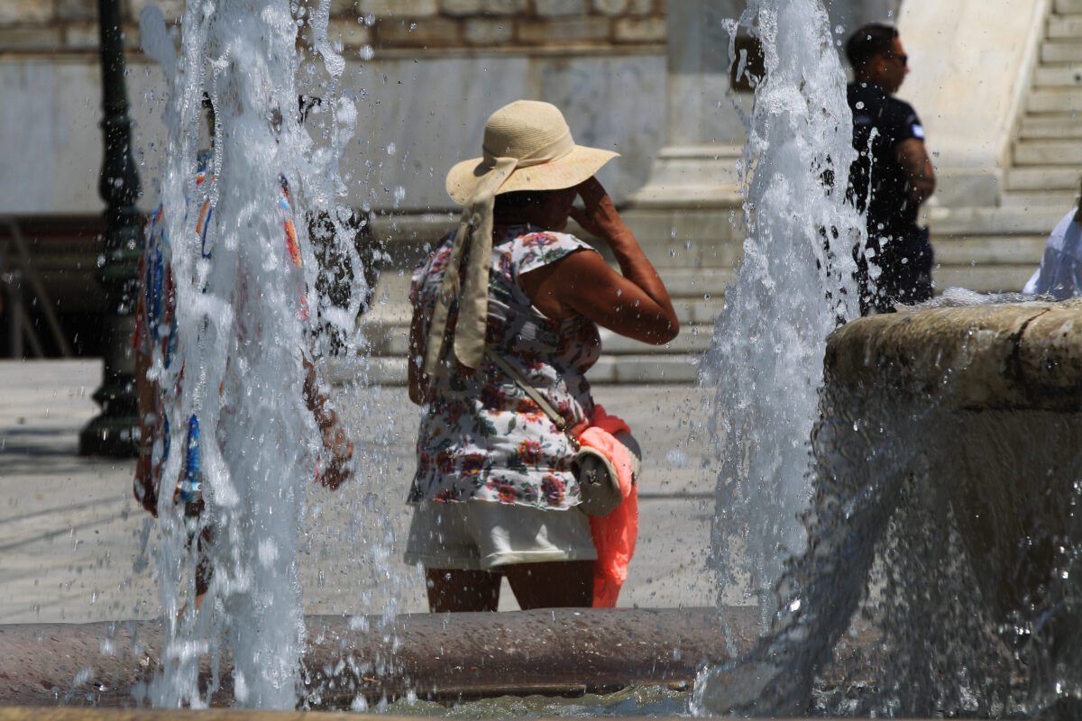 Πολιτική Προστασία: Προσοχή από την Πέμπτη για το νέο καύσωνα με 44 βαθμούς - Πτώση θερμοκρασίας ...
