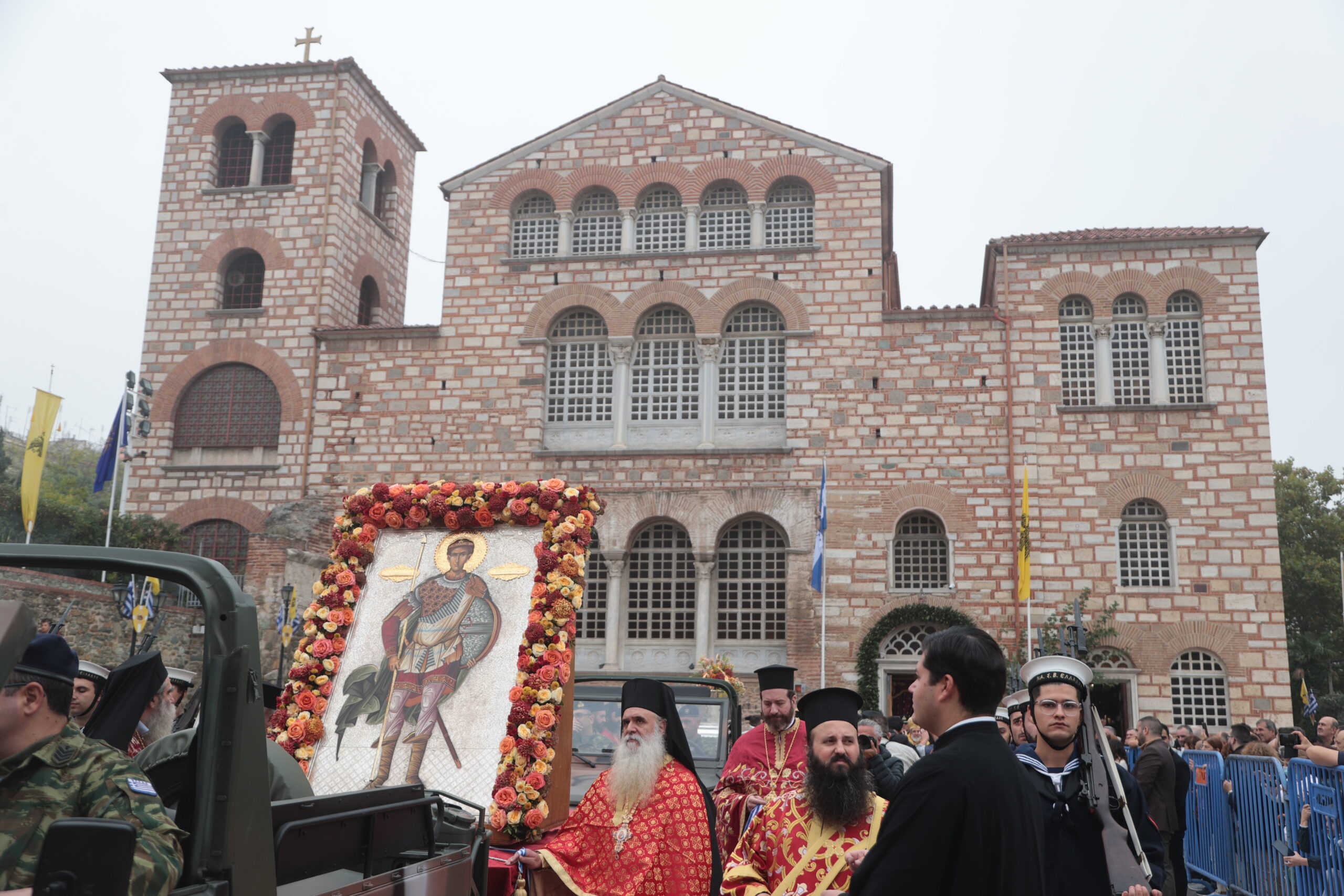 Θεσσαλονίκη: Σήμερα η λιτάνευση των Ιερών Εικόνων του Αγίου Δημητρίου ...