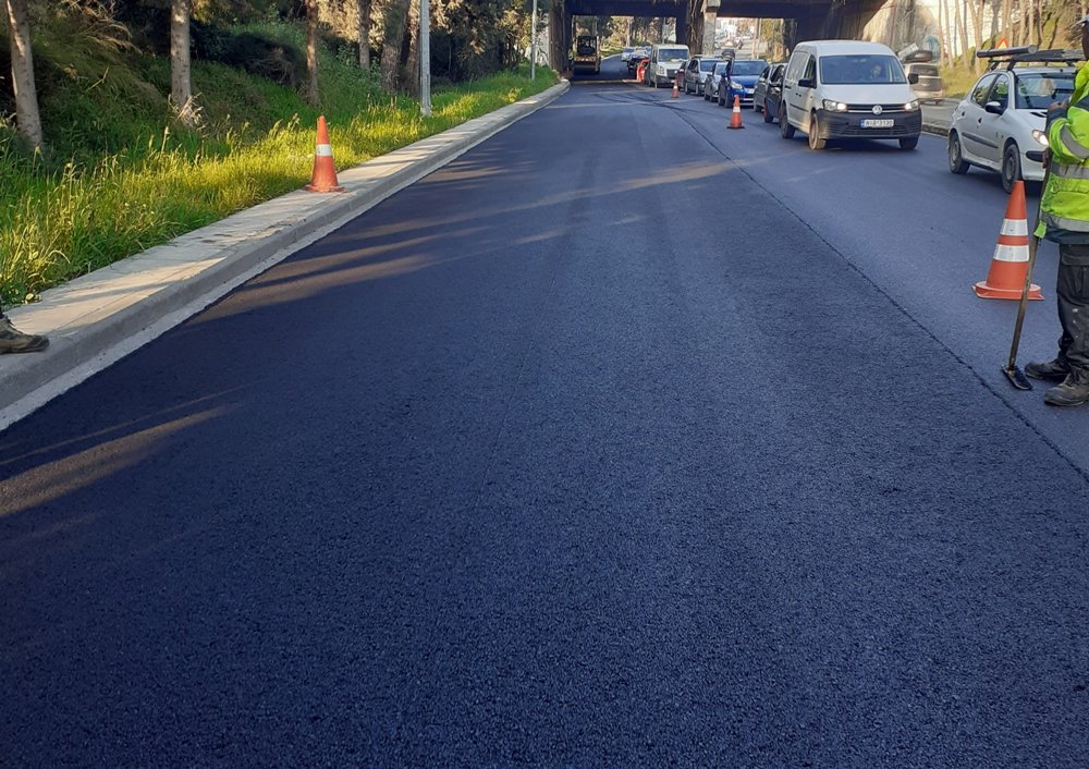 Θεσσαλονίκη: Συνεχίζονται οι εργασίες ασφαλτόστρωσης στην Περιφερειακή ...