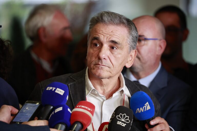 Αποχώρησε από τον ΣΥΡΙΖΑ-ΠΣ η «Ομπρέλα» του Ευκλείδη Τσακαλώτου - Στη ...