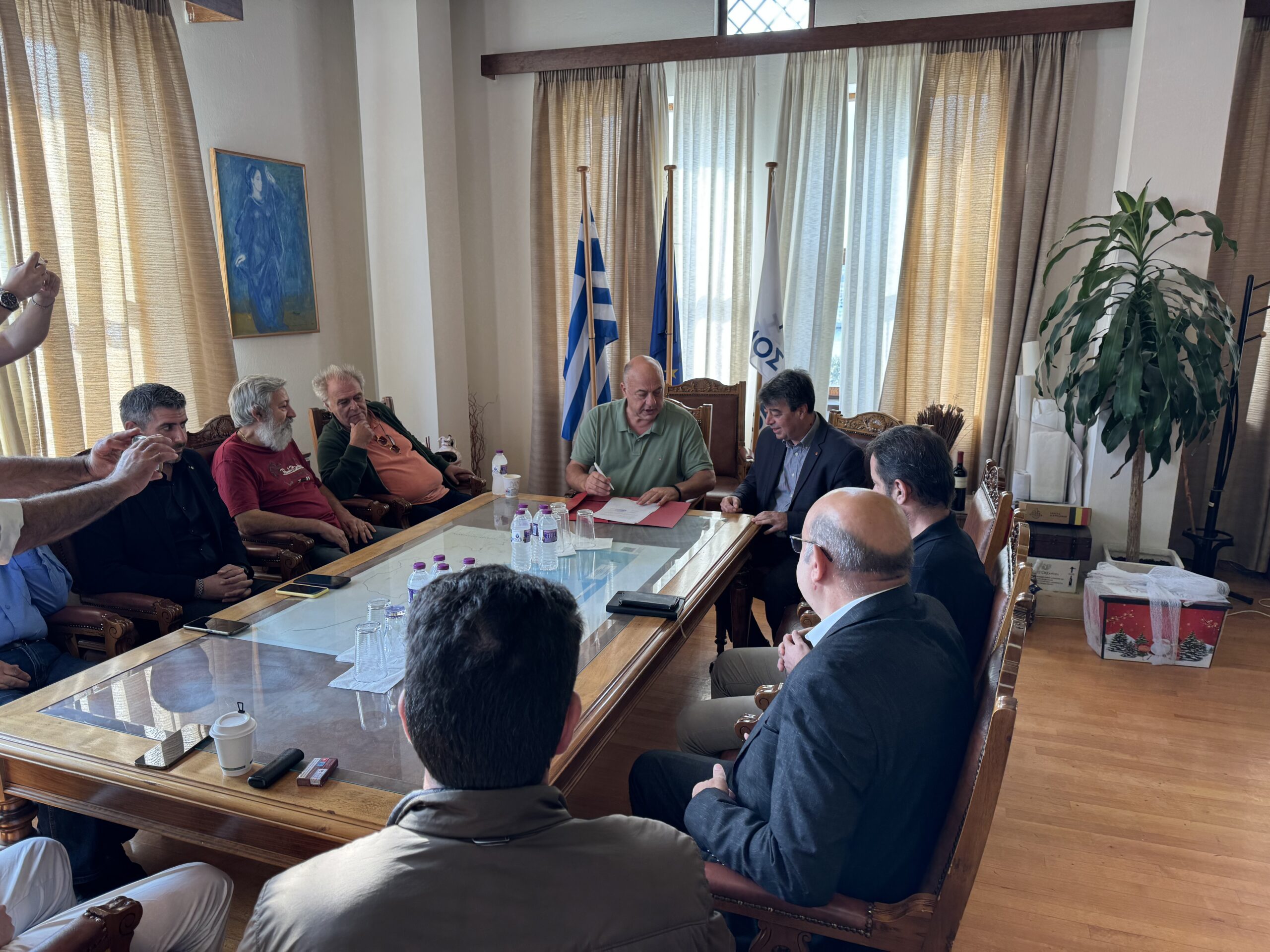 Υπογραφή σύμβασης μεταξύ Δήμου και Π.Θ. για αντιπλημμυρική θωράκιση ...