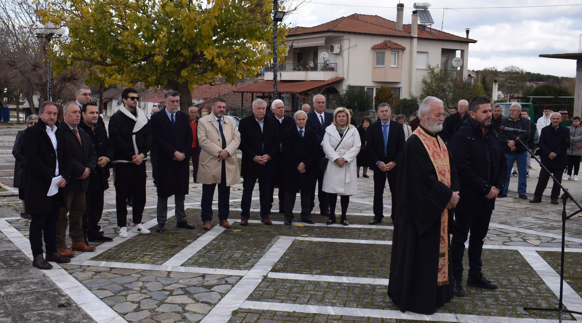 Μνημόσυνο στη μνήμη των εκτελεσθέντων πατριωτών στο Μ. Μοναστήρι Δήμου ...