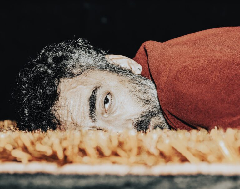 «Οθέλλος / Πορνογραφία» σε απόδοση, διασκευή και σκηνοθεσία του Γιάννη ...