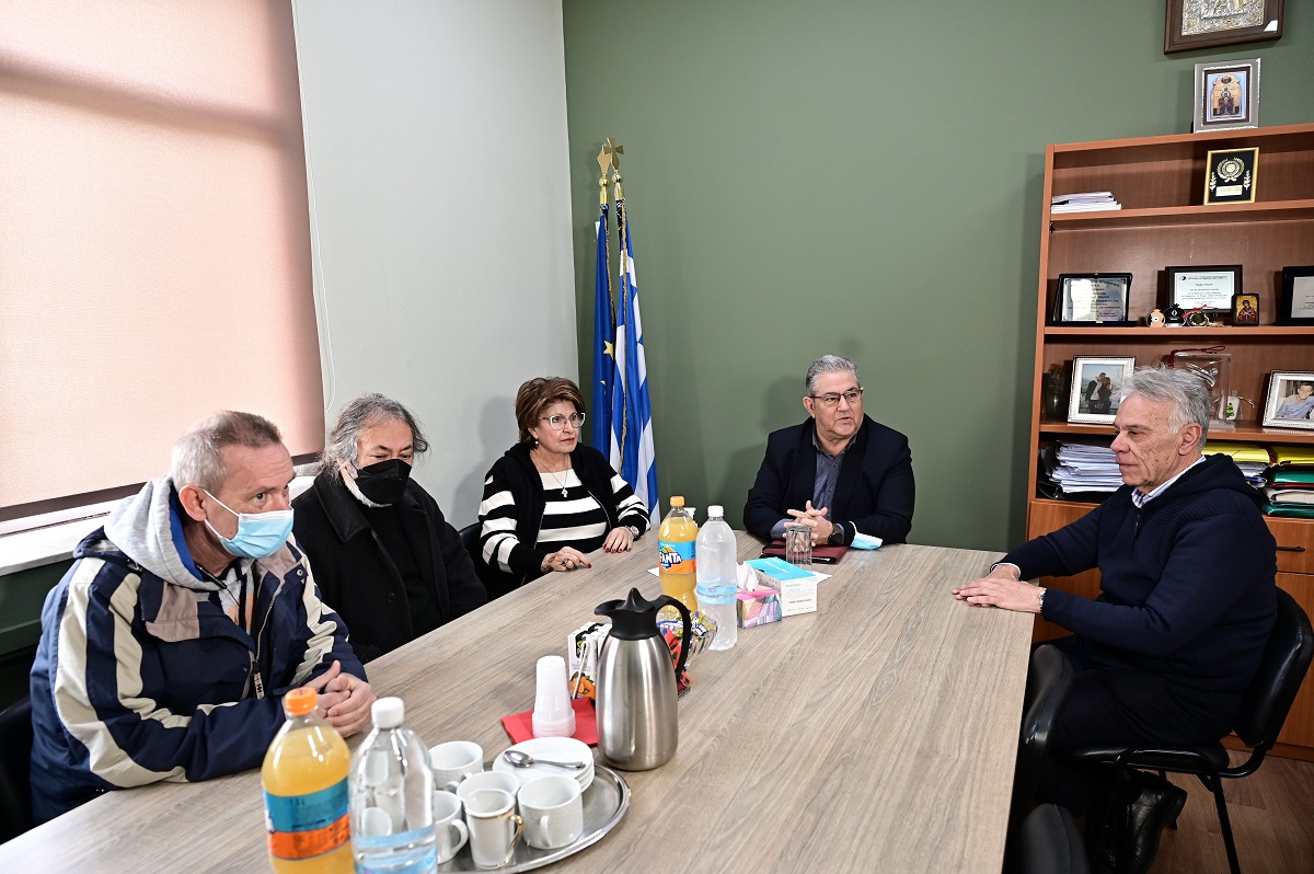 Επίσκεψη Δ. Κουτσούμπα στο ΨΝΑ: «Να μην φέρει η κυβέρνηση το ν/σ που ...