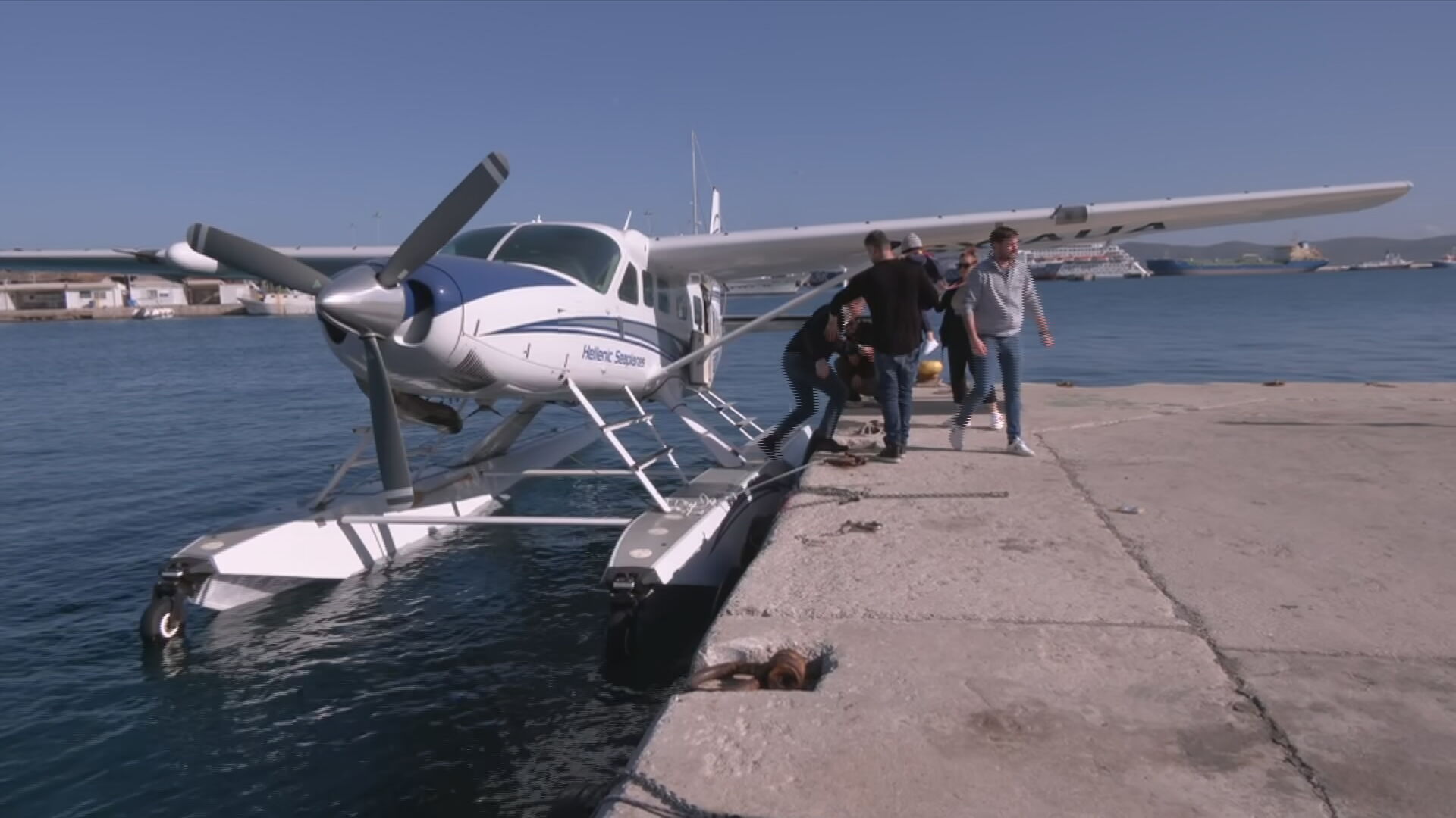 Η πρώτη δοκιμαστική πτήση με υδροπλάνο: Η ΕΡΤ κατέγραψε το ταξίδι πάνω ...