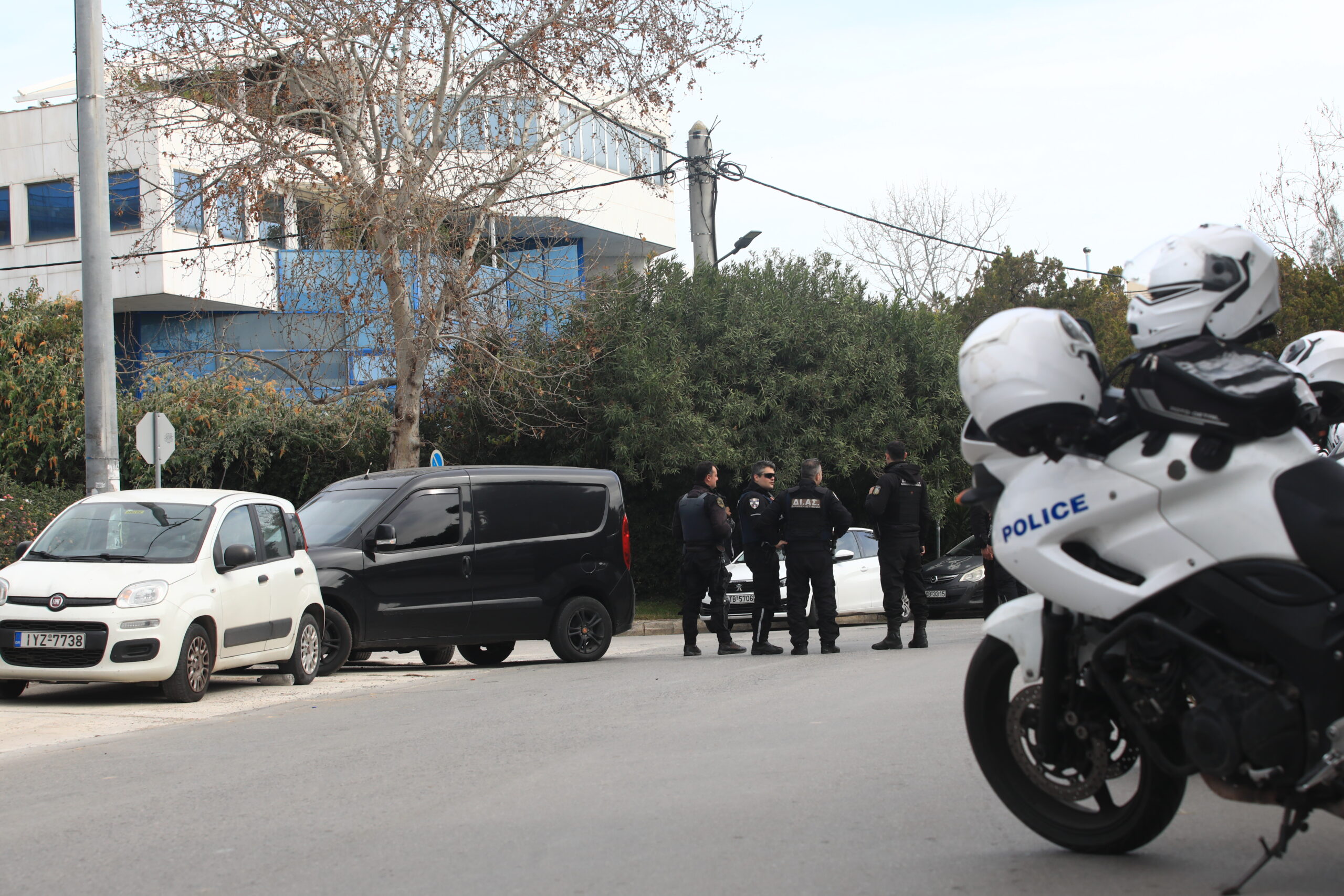 Σπύρος Καρνέσης για την αιματηρή επίθεση στη Γλυφάδα: Είμαστε ...