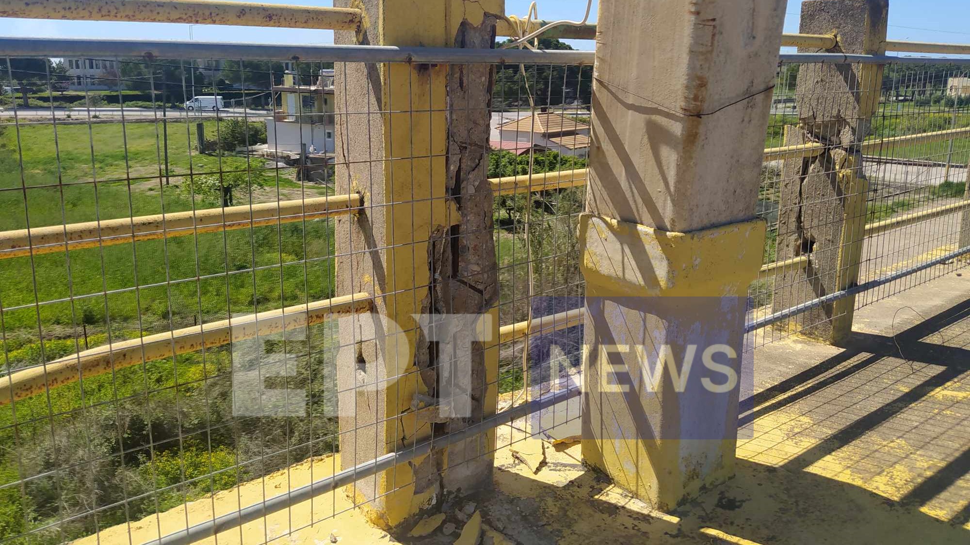 Ζημιές από τον σεισμό των 5,7 ρίχτερ στο Δημοτικό Στάδιο Ζαχάρως (δείτε εικόνες) - ertnews.gr