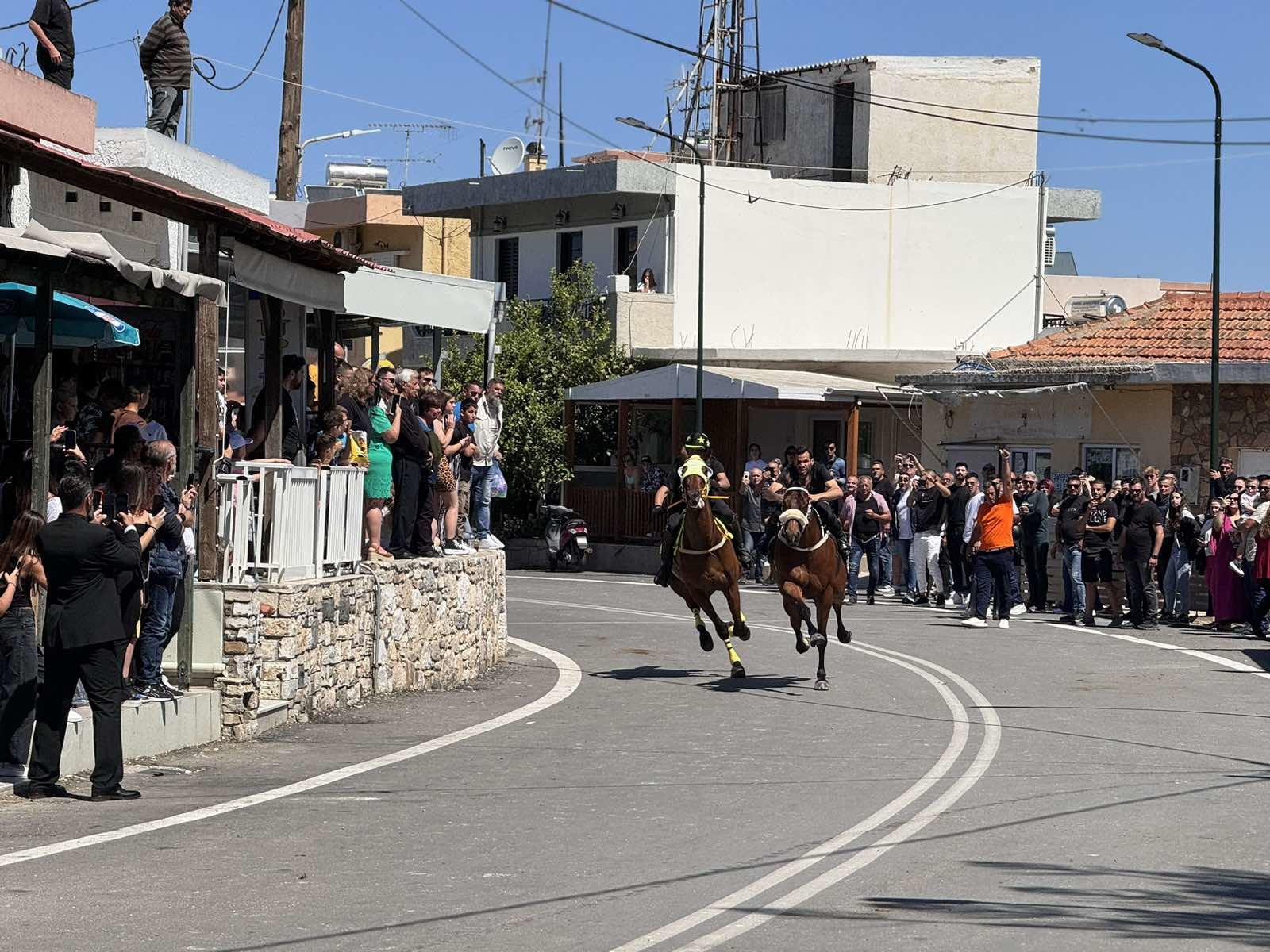 Κως: Τιμήθηκε ο Άι Γιώργης ο Καβαλάρης με τη καθιερωμένη παρέλαση ...